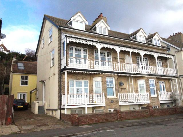 Undercliff Road West, Felixstowe, Suffolk IP11, 1 bed flat to rent, £750 pcm | PrimeLocation