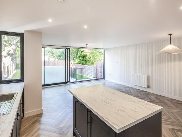 Underhill Road, London SE22, 2 bed flat to rent, £2,600 pcm | PrimeLocation