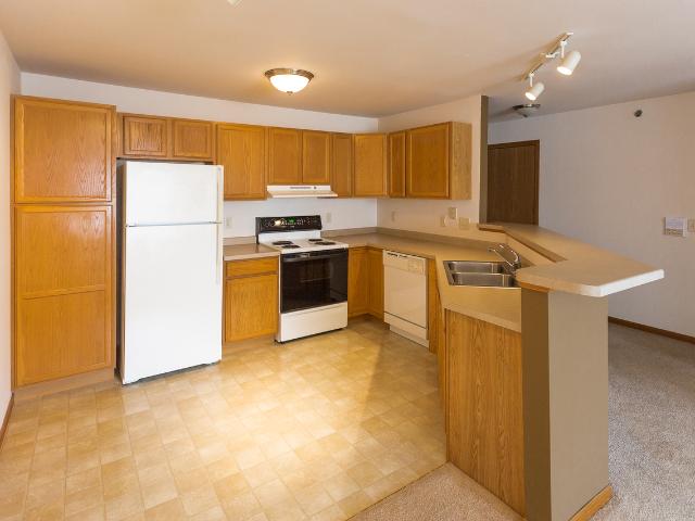 Underwood Station 2 Bedroom Apartment for Rent at 1060 North 115th Street, Wauwatosa, WI 53226