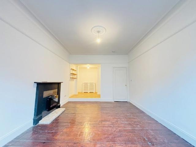 Underwood Street, Flat 1/2, Glasgow, Shawlands, G41 3EP