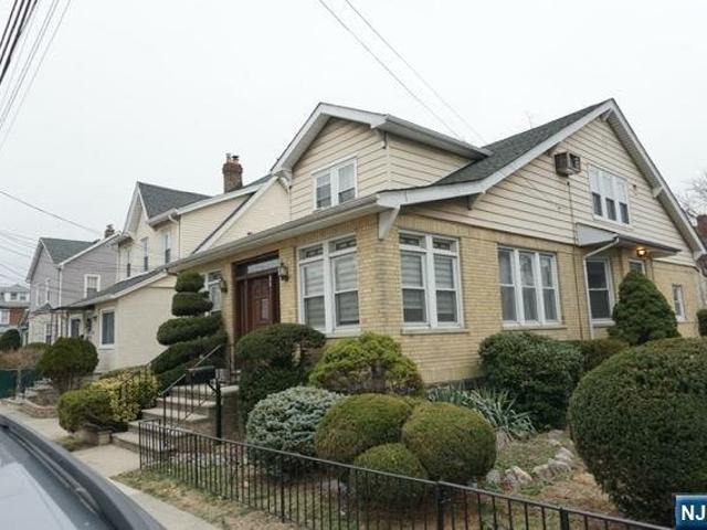 Undisclosed Address, Fairview, US