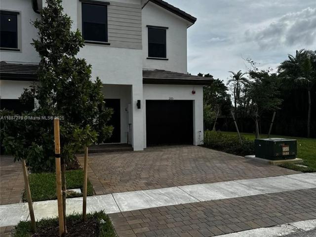285 SW 159th Ln, Pembroke Pines, US, FL
