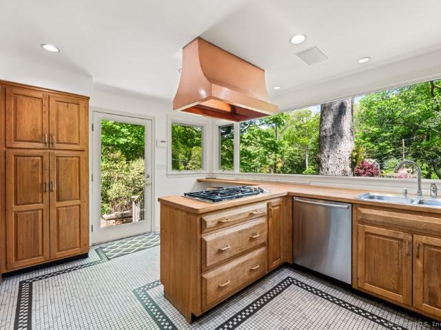 Undisclosed Address, Stamford, CT 06903 | MLS #24026