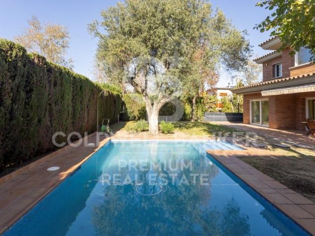 Undisclosed Address, Sant Cugat del Vallès, ES