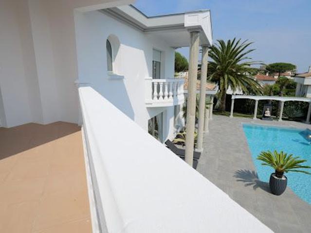Undisclosed Address, Vaux sur Mer, France
