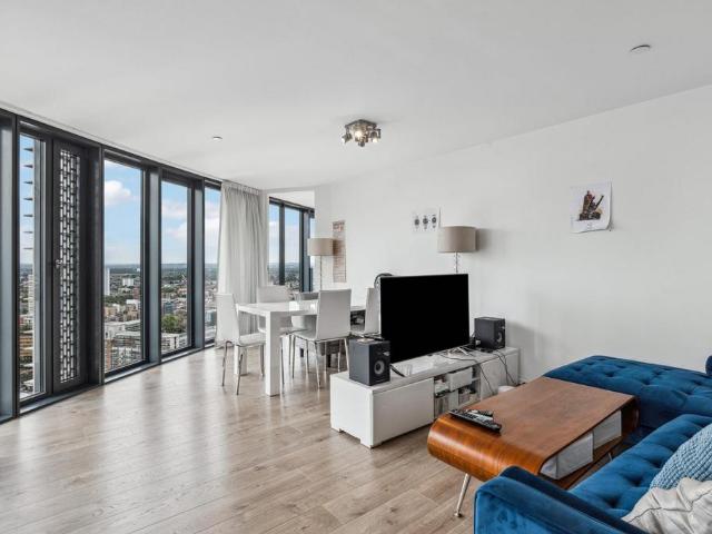 Unex Tower, London E15 3 bed apartment to rent £3,900 pcm £900 pw
