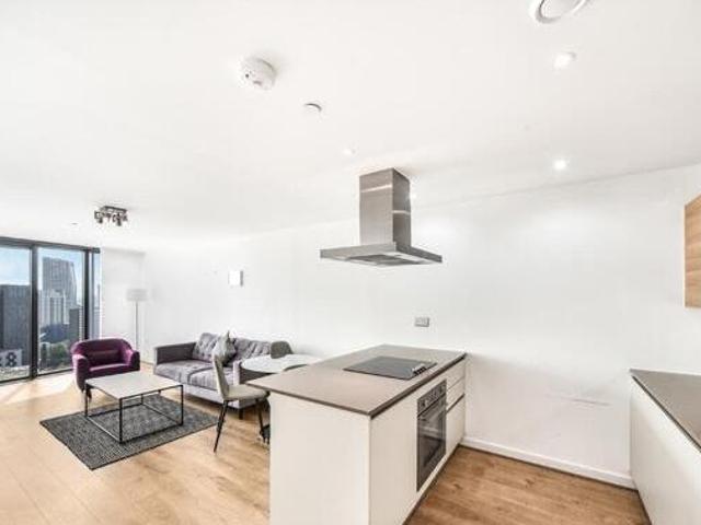 Unex Tower, Station Street, 2 Bedroom Apartment
