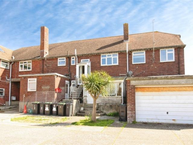 Unfurnished 1 Bed First Floor Flat/Apartment
