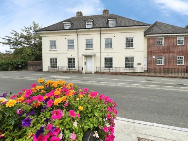 Unfurnished 1 Bed Ground Floor Flat/Apartment