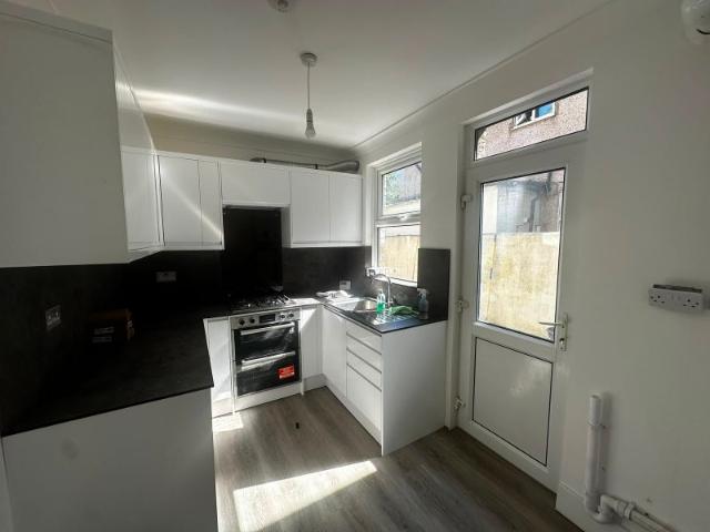 Unfurnished 2 Bed Flat with Garden | Se6