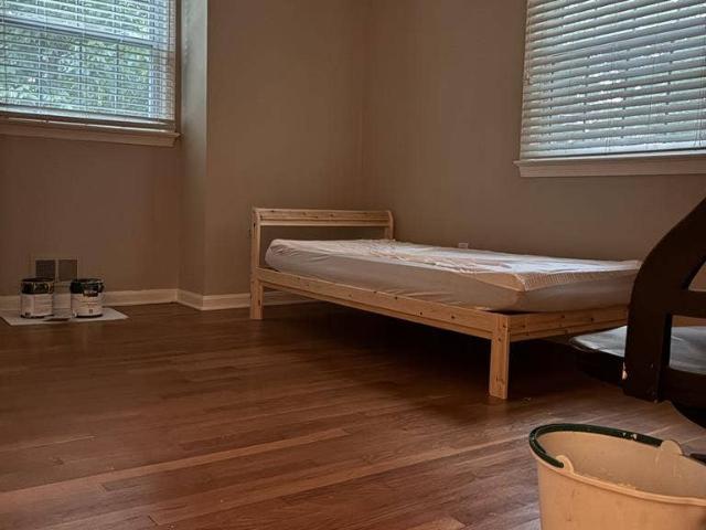 Unfurnished large room with private