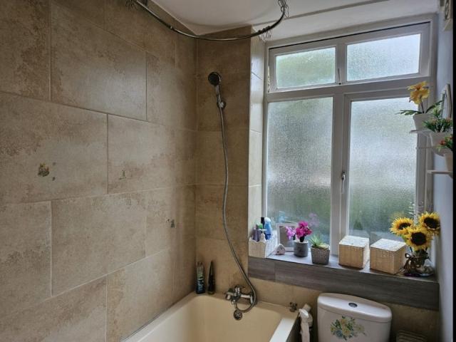 Unfurnished Large Studio