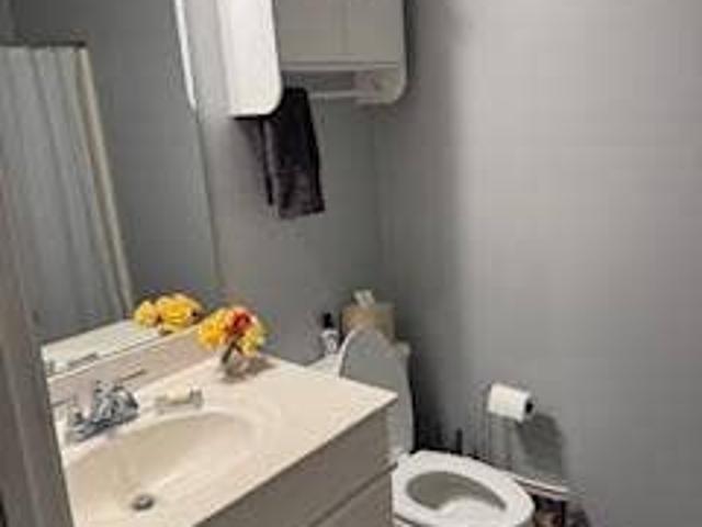 Unfurnished On Beltline w/utilities