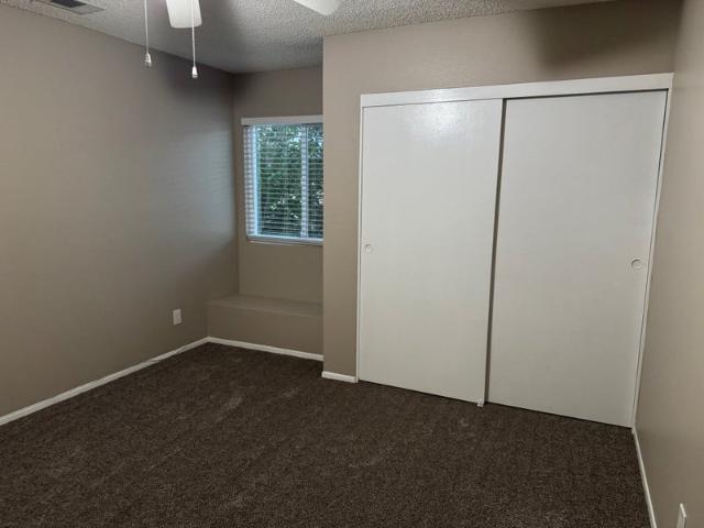Unfurnished ROOM Non_Smoking Clean INC watertrash