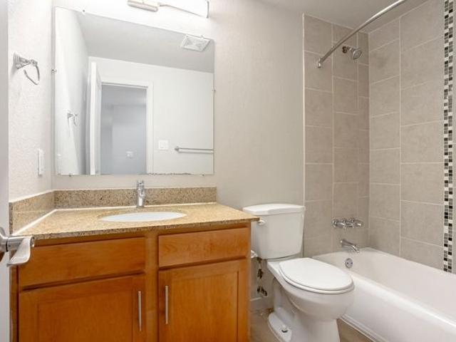 Unfurnished Room with WiFi & Utilities Included