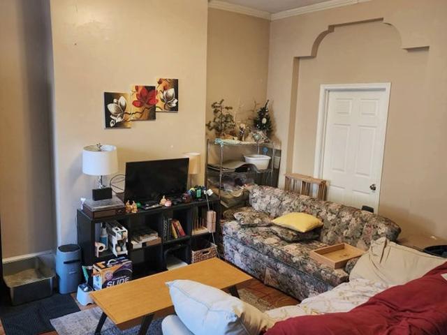 Unfurnished small bedroom available immediately