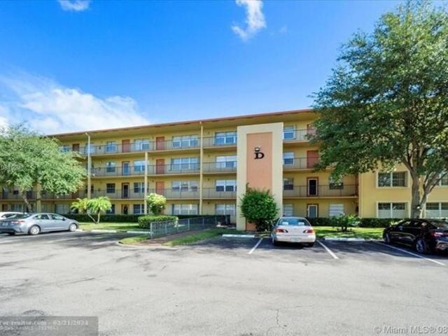 Unit d Unit D, Pembroke Pines, Condo For Sale