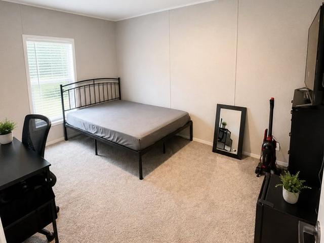 Unit _Fully Furnished Private Room