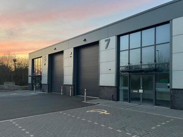 Unit Simonstone Business Park, Blackburn Road, Light Industrial Facility