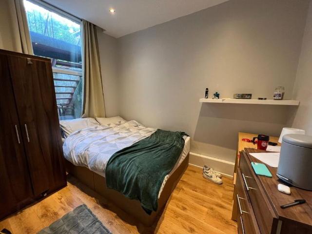 Unit 1, 11A Wellington Park Avenue, Belfast, BT9 6DT