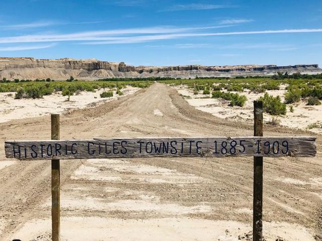 Unit 27, Caineville, UT 84775