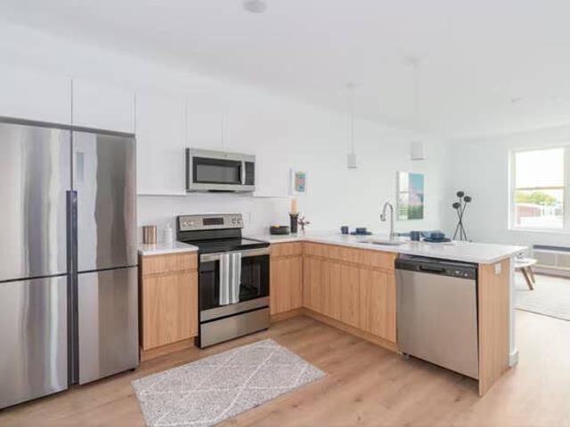 Unit 223 move in immediately