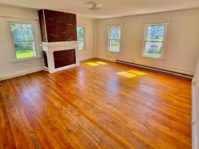 Unit 2 61 Silver St #2
