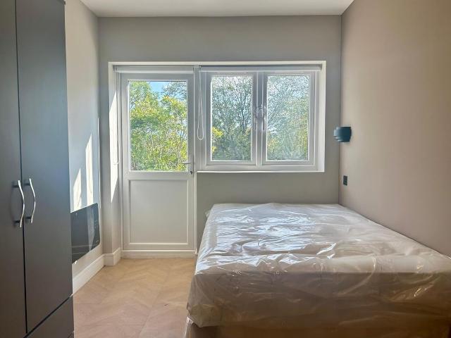 Unit 2, 96 Torrington Drive, Potters Bar EN6, 1 bed property to rent, £1,150 pcm | PrimeLocation