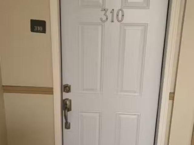Unit 310 11109 11109 Otsego str north Hollywood 310