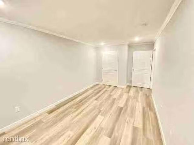 Unit 404 th Ave 404