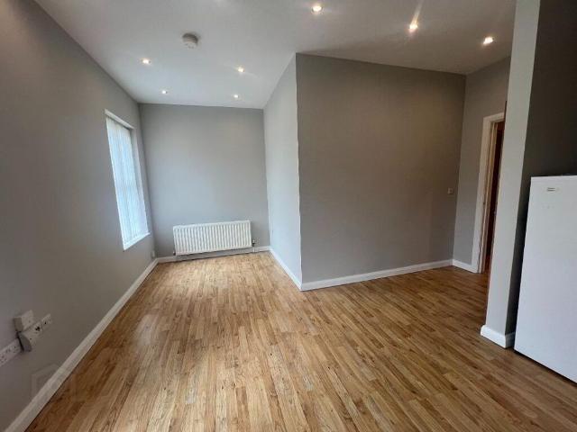 Unit 4, 36 Cliftonville Avenue, Belfast, BT14 6BX