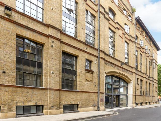 Unit 63, Springfield House, 5 Tyssen. 2 bed apartment to rent £2,925 pcm £675 pw