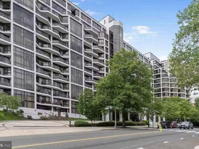 Unit/Flat/Apartment, Contemporary ARLINGTON, VA 1530 Key Bl.