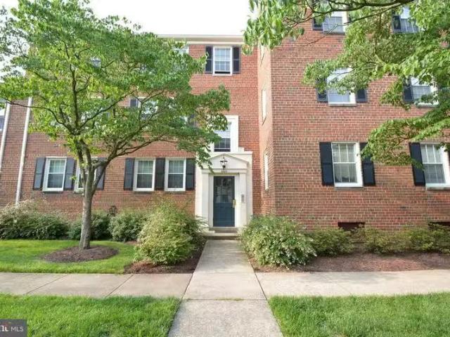 Unit/Flat/Apartment, Colonial ALEXANDRIA, VA 6628 E Wakefie.