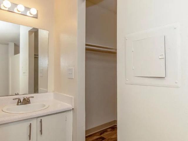 UNITS NOW AVAILABLE 1 Bedroom Apartment for Rent at 120 W Prince Rd, Tucson, AZ 85705 Amphi