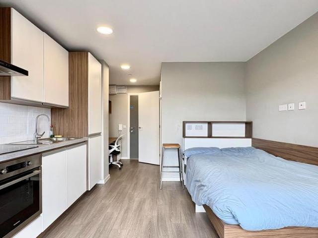 Unity Street Studio to rent £1,297 pcm £299 pw
