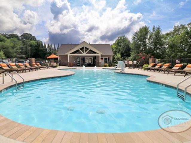 Universal at Lakewood 1 Bedroom First Level 760sf