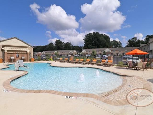 Universal at Lakewood 1 Bedroom Second Level 760sf