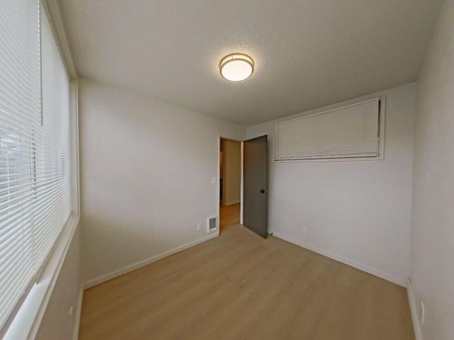 University Manor 1 Bedroom Apartment for Rent at 745 E 15th Ave, Eugene, OR 97401 West University