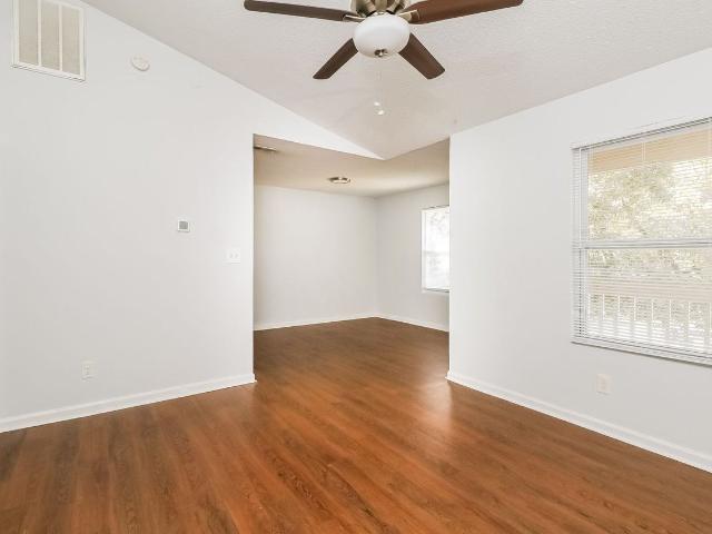 University Northside 1 Bedroom Apartment for Rent at 9517 Newell Hickory Grove Rd, Charlotte, NC 28215 Eastway
