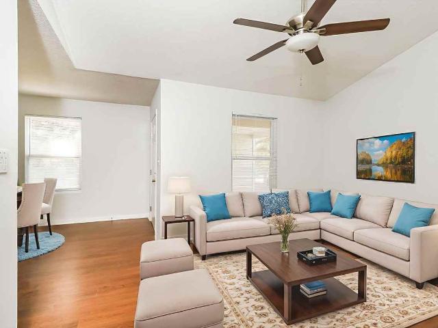 University Northside 2 Bedroom Apartment for Rent at 9517 Newell Hickory Grove Rd, Charlotte, NC 28215 Eastway