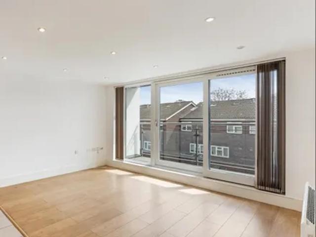 University of Wales Trinity Saint David London, Eagle Wharf Road, De Beauvoir Town, London, N1 7EF, United Kingdom | 2 bed apartment for rent #165379854 | Rentberry