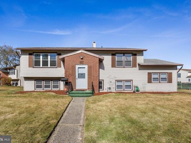 University Ave, Pemberton, Home For Sale