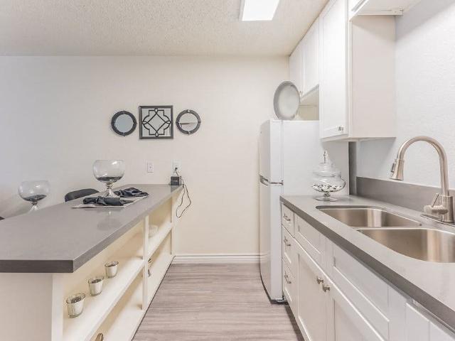University Gardens 2 Bedroom Apartment for Rent at 3955 University Center Dr, Las Vegas, NV 89119