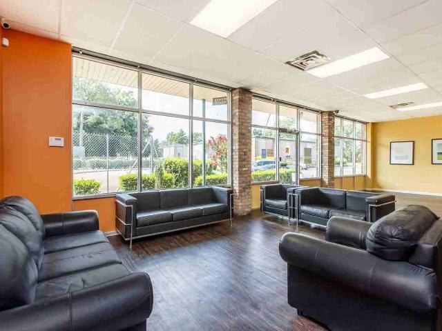 University Gardens Manor 1 Bedroom Apartment for Rent at 2059 N Cabana Cir, Memphis, TN 38107 Rhodes Hollywood Springdale Partnership