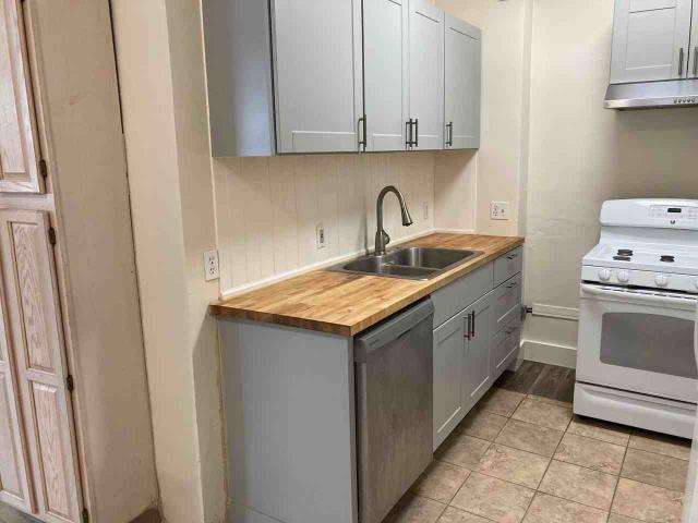 University Heights 1 Bedroom Apartment for Rent at 2211 Ne 50th St, Seattle, WA 98105 University District