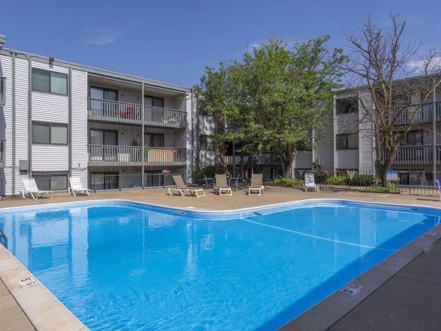 University Heights Apartments Studio Apartment for Rent at 1510 Sw Lane St, Topeka, KS 66604 Central Park