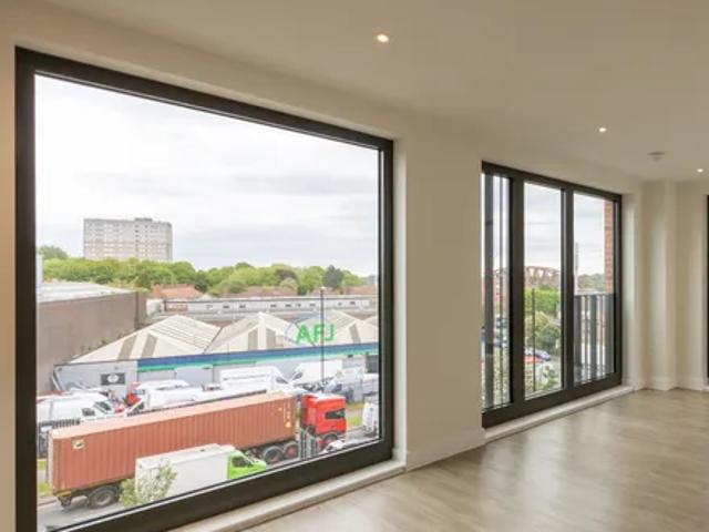 University Locks Co op, 50 Curzon Street, Birmingham, B4 7XJ, United Kingdom | 2 bed apartment for rent #167397900 | Rentberry