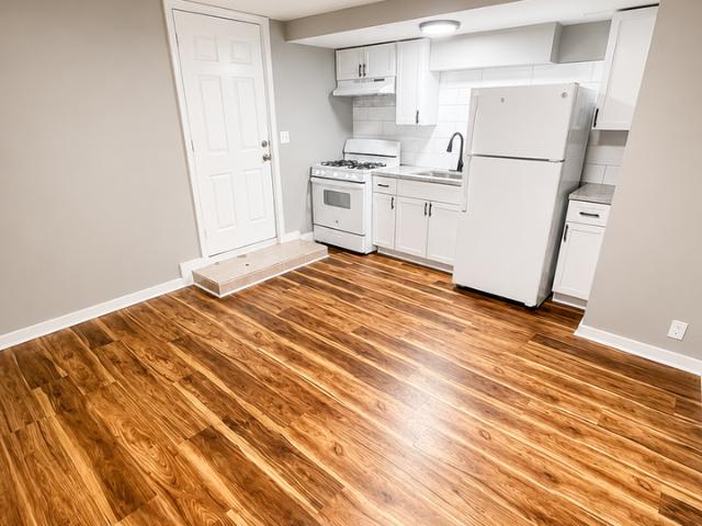 University Place Apartments 1 Bedroom Apartment for Rent at 3419 Howard St, Omaha, NE 68105