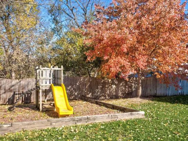 University Plaza 1 Bedroom Apartment for Rent at 4148 Booth Pl, Kansas City, KS 66103 Rosedale